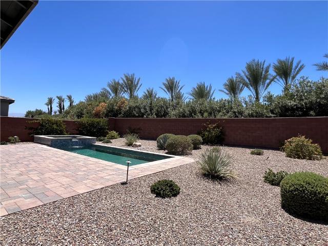 51375 Pinnacle Vista Drive