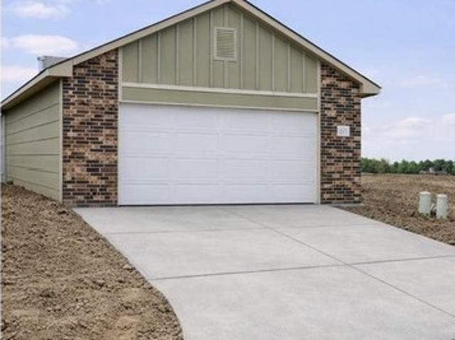 5137 N Sweetwater Rd, Maize, KS 67101