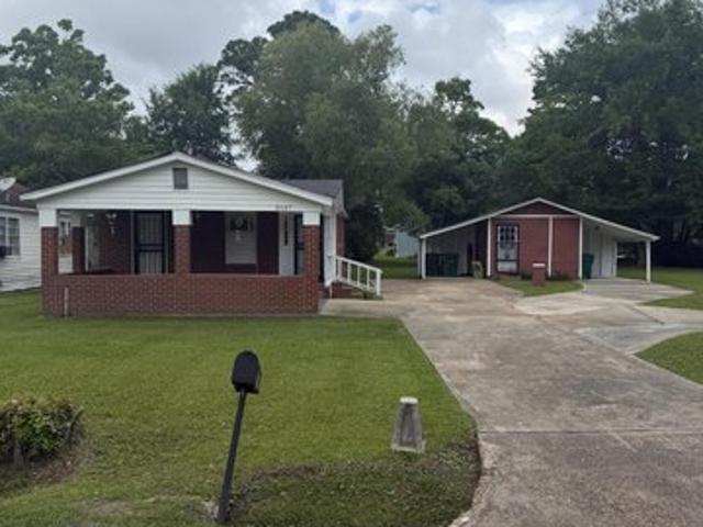 5137 Community Ave, Moss Point, MS 39563