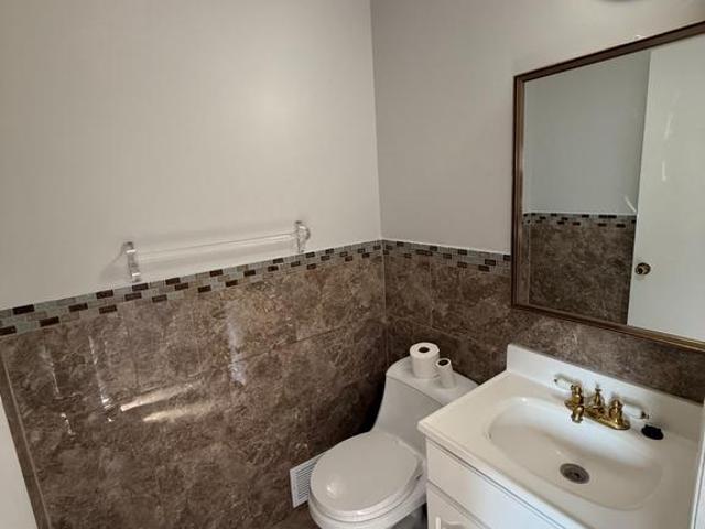 5137 Euston Court