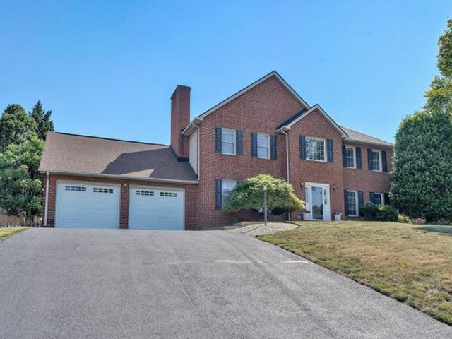 5137 Plantation Grove Ln, Roanoke, VA 24012