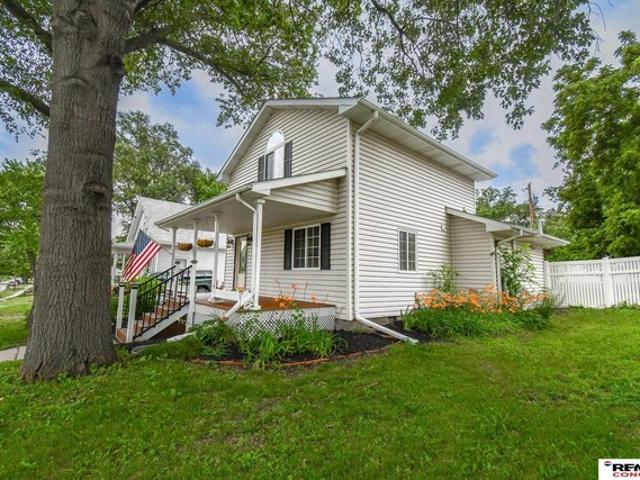 5139 Orchard St, Lincoln, NE 68504