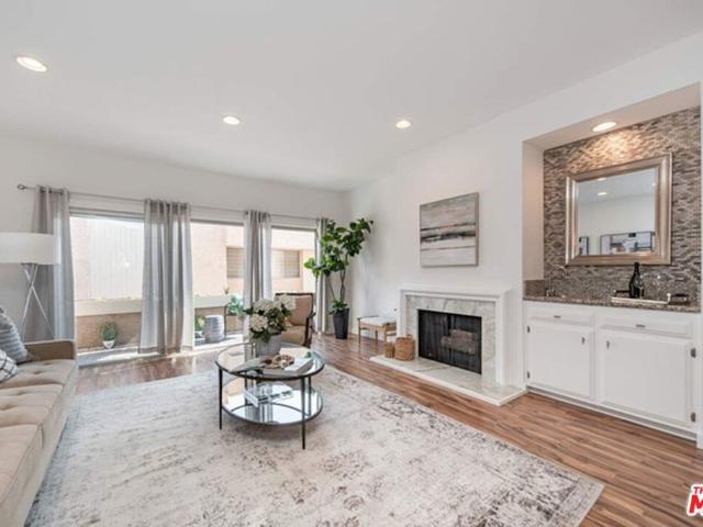 5139 Balboa Boulevard 203
