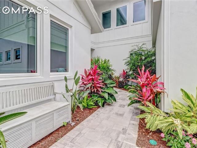 5130 Alpha Ct, Naples, FL
