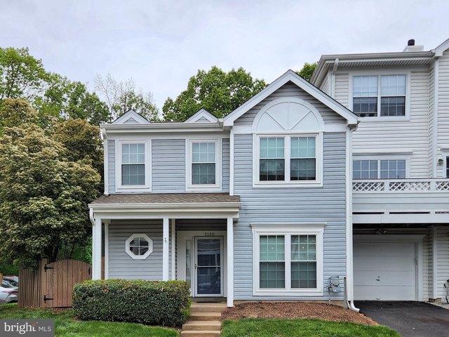 5130 Castle Harbor Way Unit 80, Centreville, VA 20120