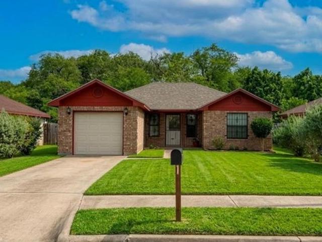 5130 Fonsi Dr, Brownsville, TX 78521