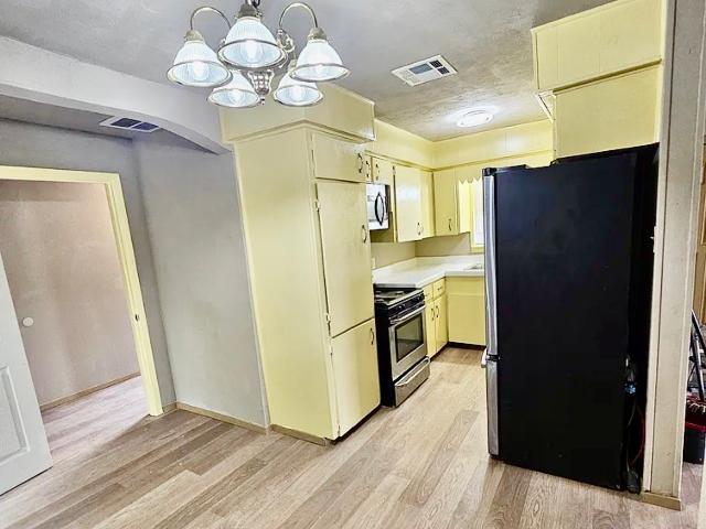5131 Lyndhurst Drive
