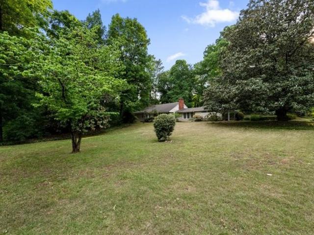 5132 High Point Rd, Atlanta, GA 30342