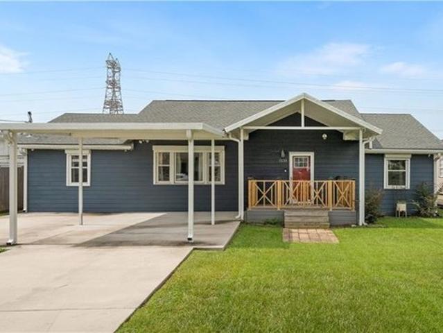 5133 Oak Dr, Marrero, LA 70072