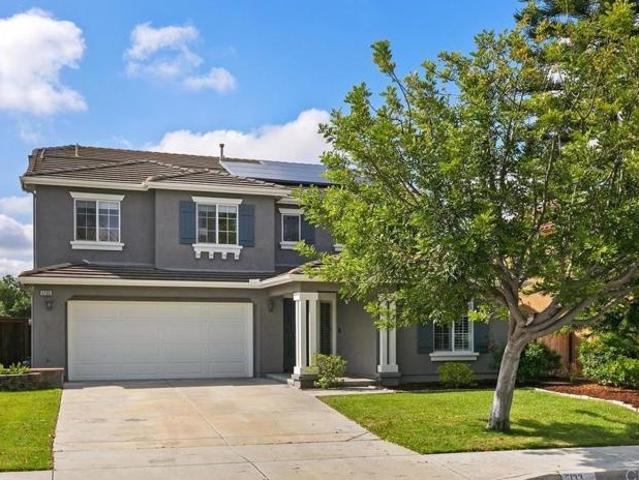 5133 Eliot St, Oceanside, CA 92057