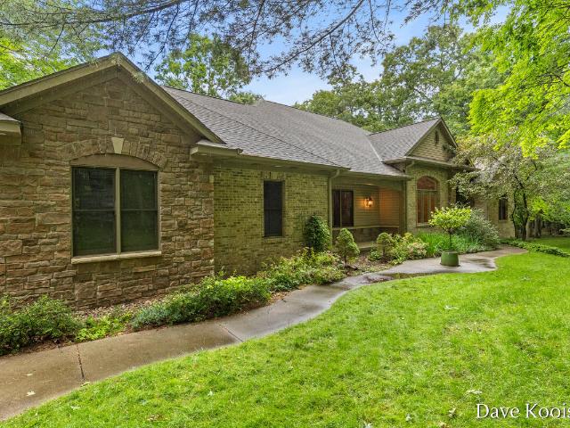 5133 Streamside Court