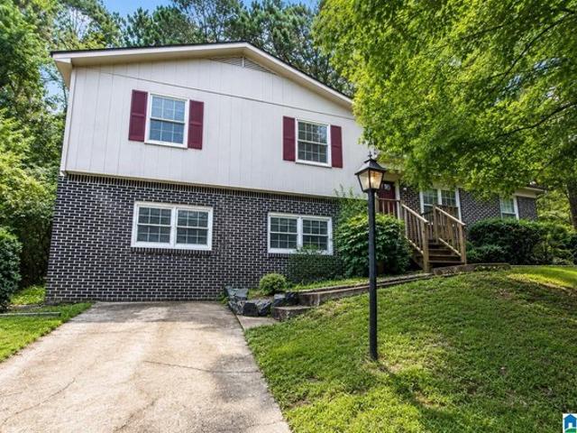 513 15th Ave NW, Center Point, AL 35215
