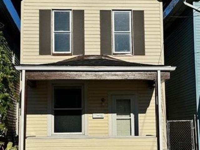 513 7th Ave, New Brighton, PA 15066
