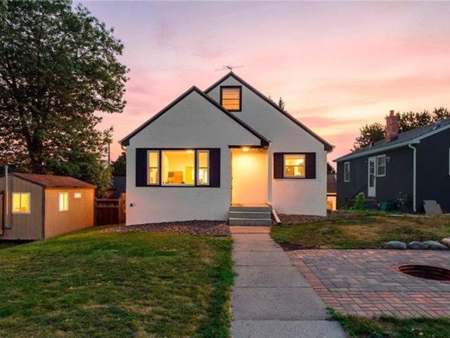 513 9th Ave S, South Saint Paul, MN 55075