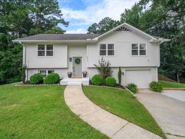 513 Cattail Cir, Gardendale, AL 35071