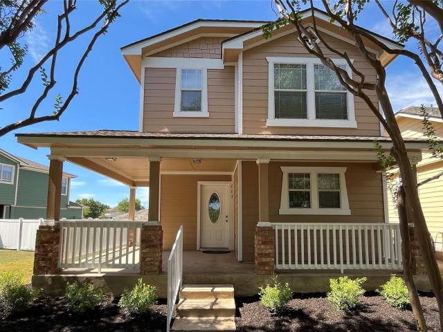 513 Crater Lake Dr