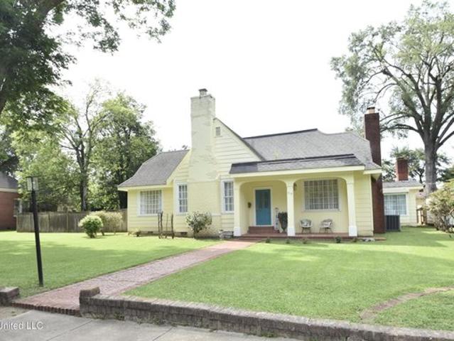 513 Crockett Ave, Greenwood, MS 38930