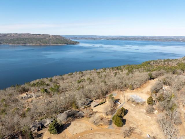 513 Bayview Place