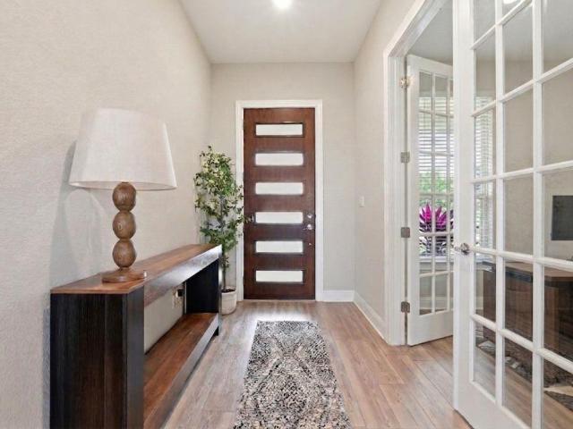 513 Barnhill Loop