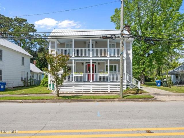 513 Broad St, Oriental, NC 28571