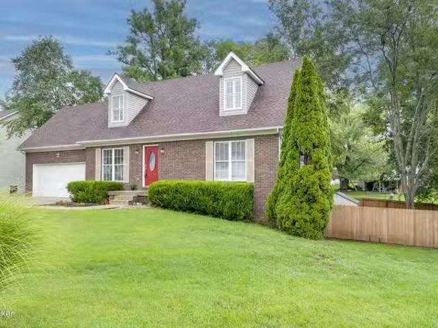 513 GARDEN CT, SIMPSONVILLE, KY 40067 Single Family Residence.