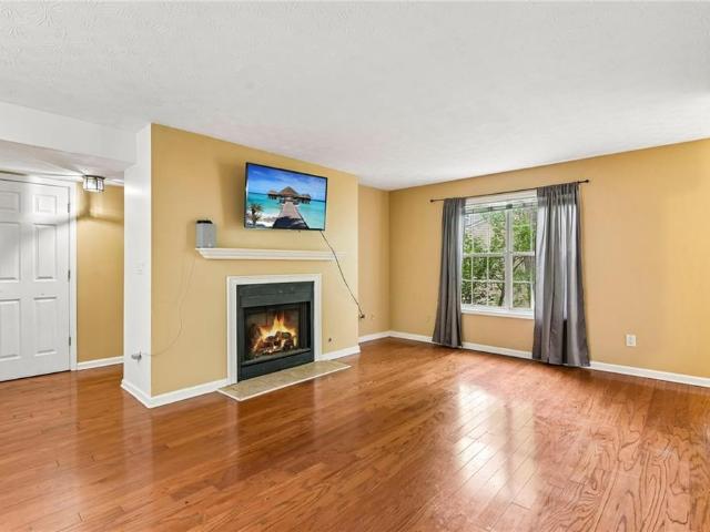 513 Glenleaf Drive