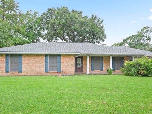 513 E Bayou Pkwy, Lafayette, LA 70508