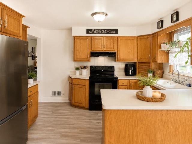 513 e fremont street