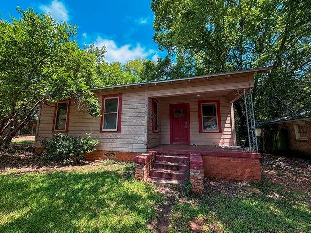 513 E Lamar St, Palestine, TX 75801