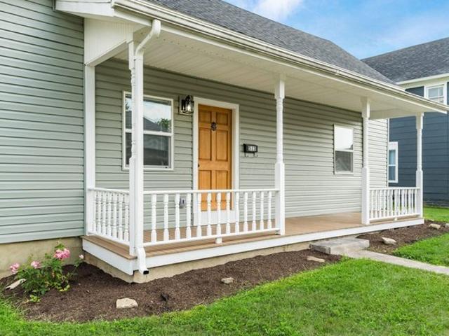 513 E Paint St, Washington Court House, OH 43160