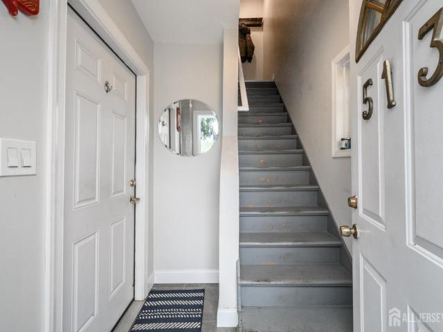 513 E Price Street E
