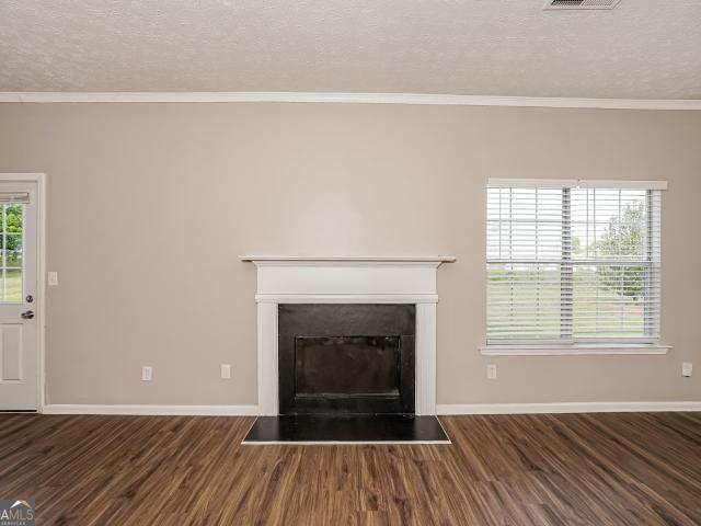 513 Easton Drive