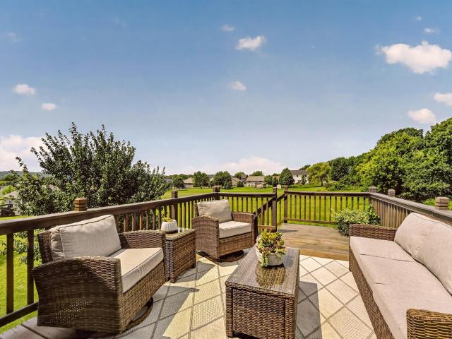 513 Hillside Drive SE