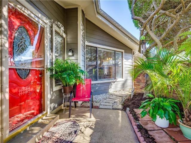 513 Hunters Glen St, Lewisville, TX 75067 | MLS #21218 | Compass