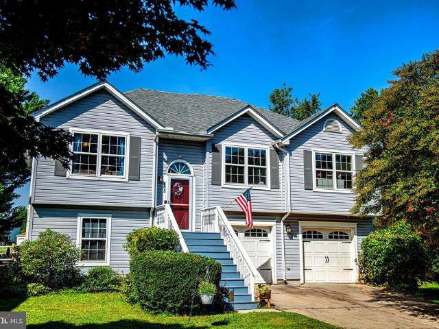 513 Lighthouse Court