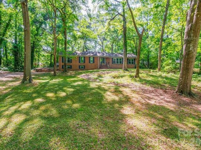 513 Mountainbrook Rd, Lancaster, SC 29720
