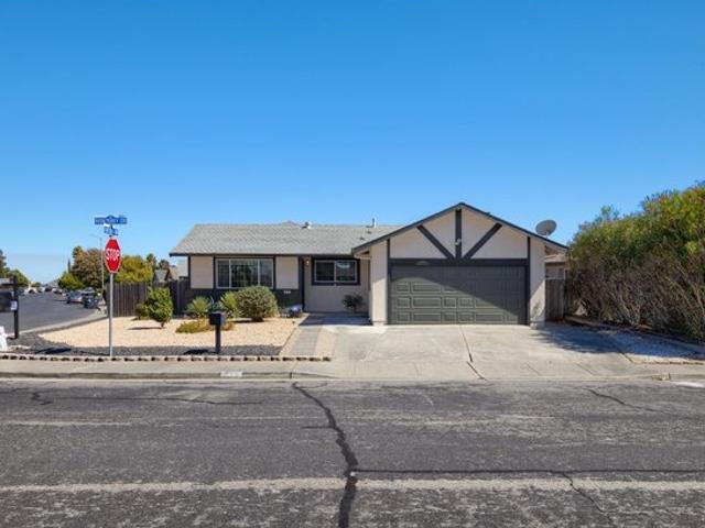 513 Monterey Dr, Suisun City, CA 94585