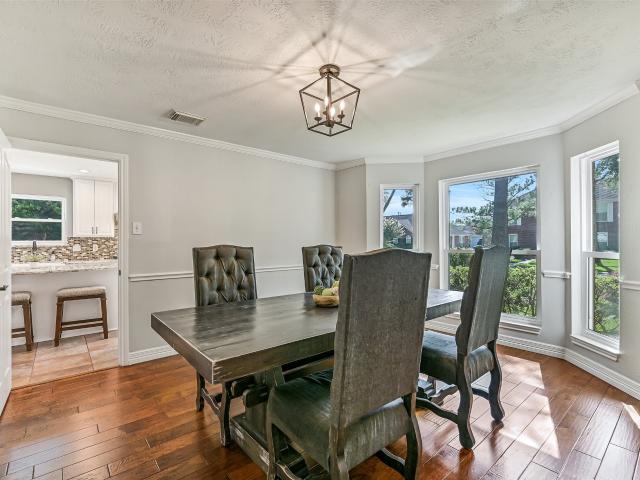 513 Meadow Bend Drive