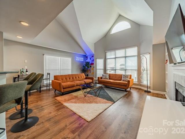 513 N Graham St Unit 3H, Charlotte, NC 28202