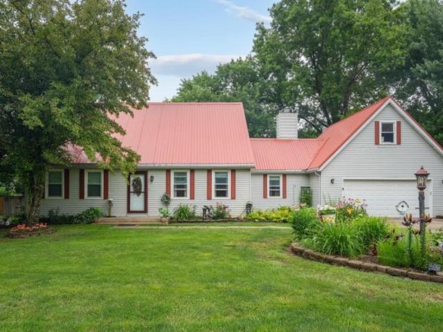 513 N Nebo Rd, Muncie, IN 47304