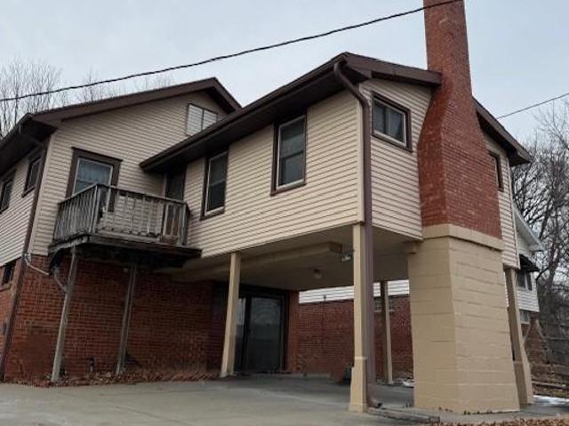 513 N Noyes Boulevard
