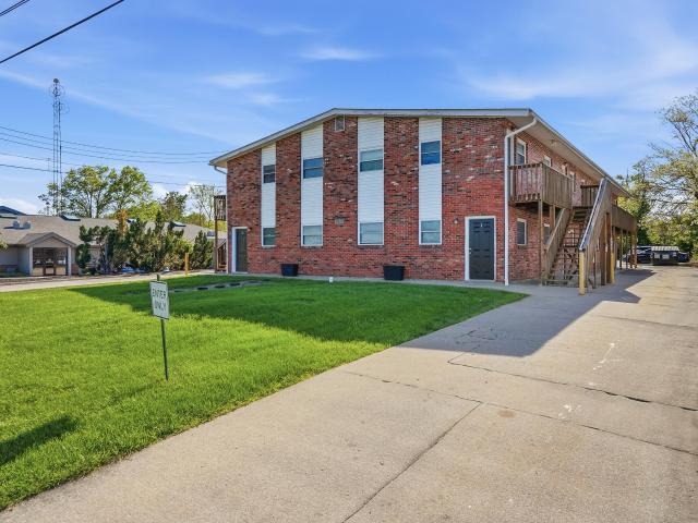 513 n old hwy 63