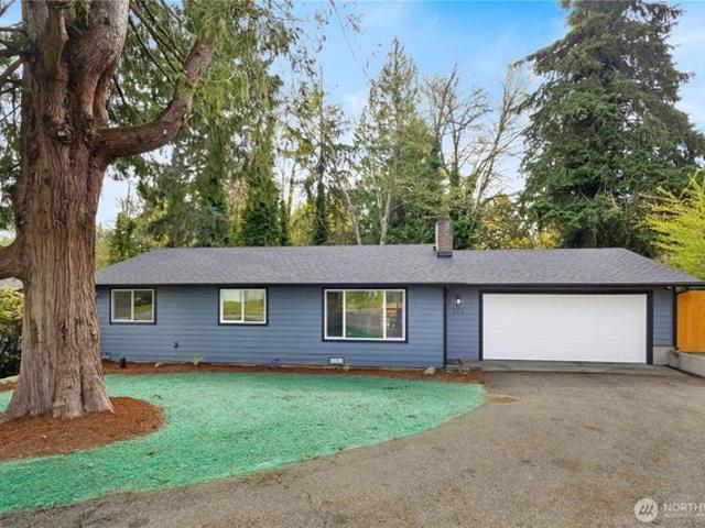 513 NE Cottonwood Dr, Bremerton, WA 98311