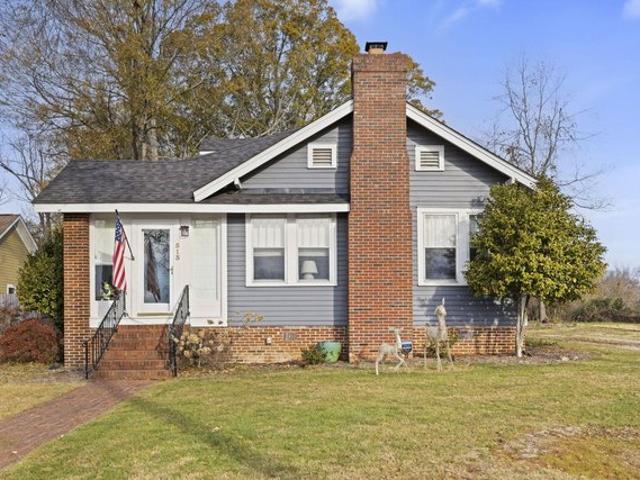 513 NE Main St, Easley, SC 29640