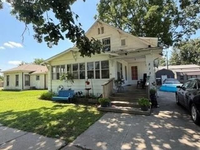 513 Niagara St, Burlington, KS 66839