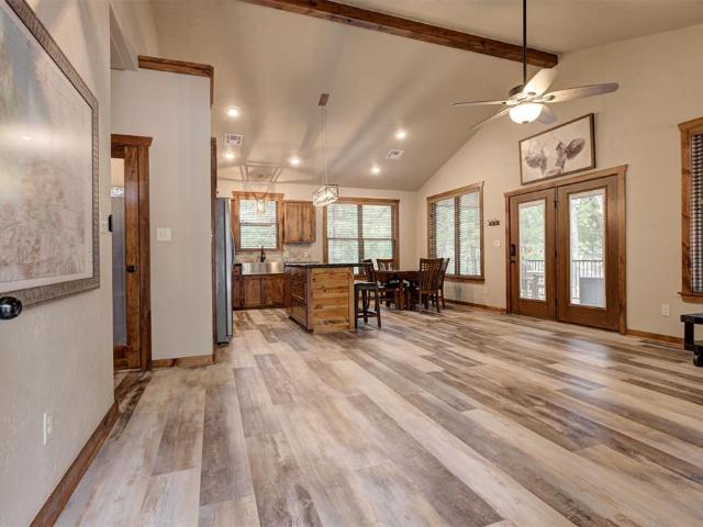 513 NW Eagles Landing Place