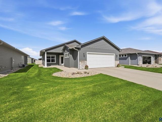 513 S Mary Gene Ave, Sioux Falls, SD 57106