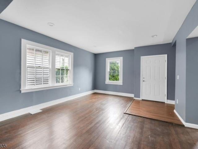 513 Sanford Ave, Newark, NJ 07106 | MLS #3987 | Compass