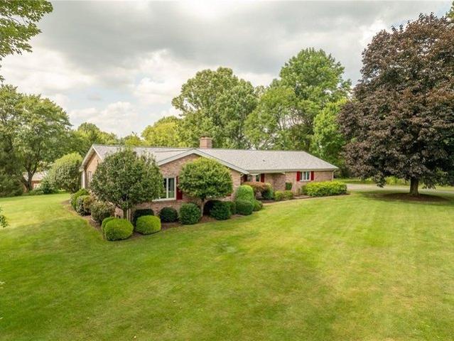 513 St, Ligonier, PA 15658