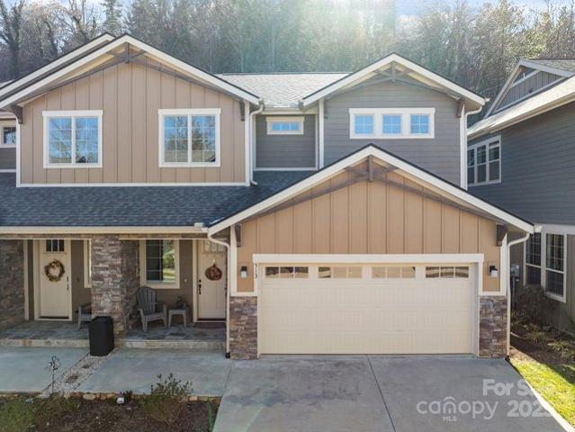 513 Sweet Birch Park Ln, Black Mountain, NC 28711